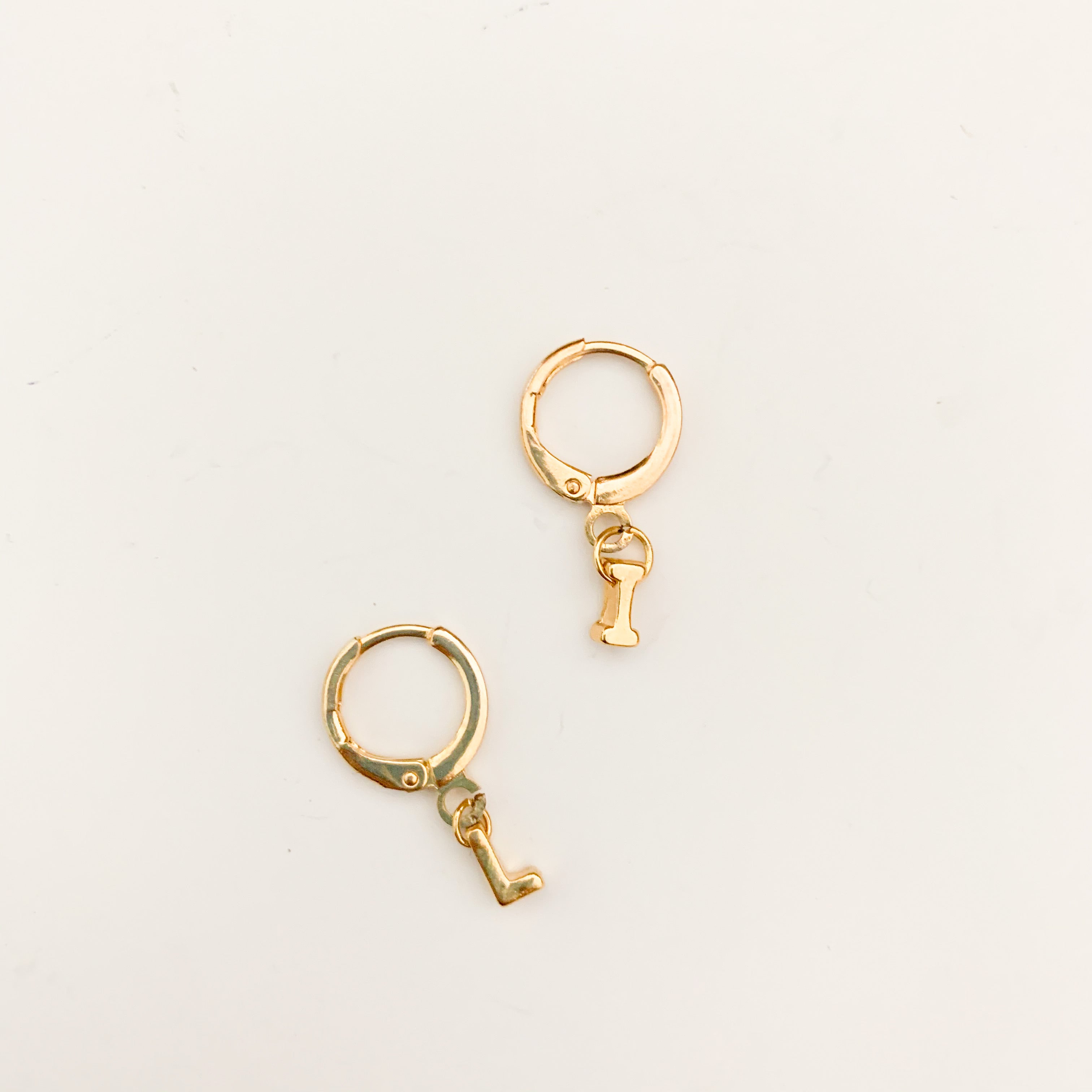 Piercing Iniciales – deceaccesorios